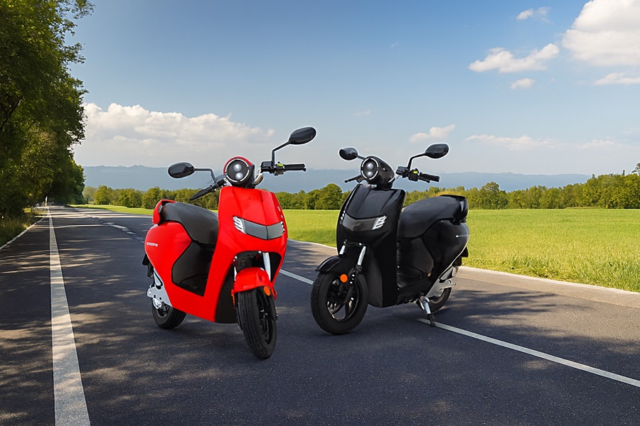 Bounce Infinity E1: The Electric Scooter That Lets You Swap and Go