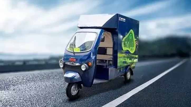 Kinetic Safar Jumbo 3 Wheeler Price in India starts at Rs.3.15 Lakh ...
