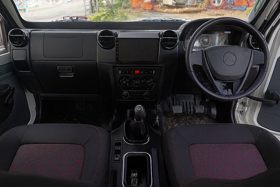 Force Gurkha Cabin Space & Practicality: Is It the Right Choice for ...